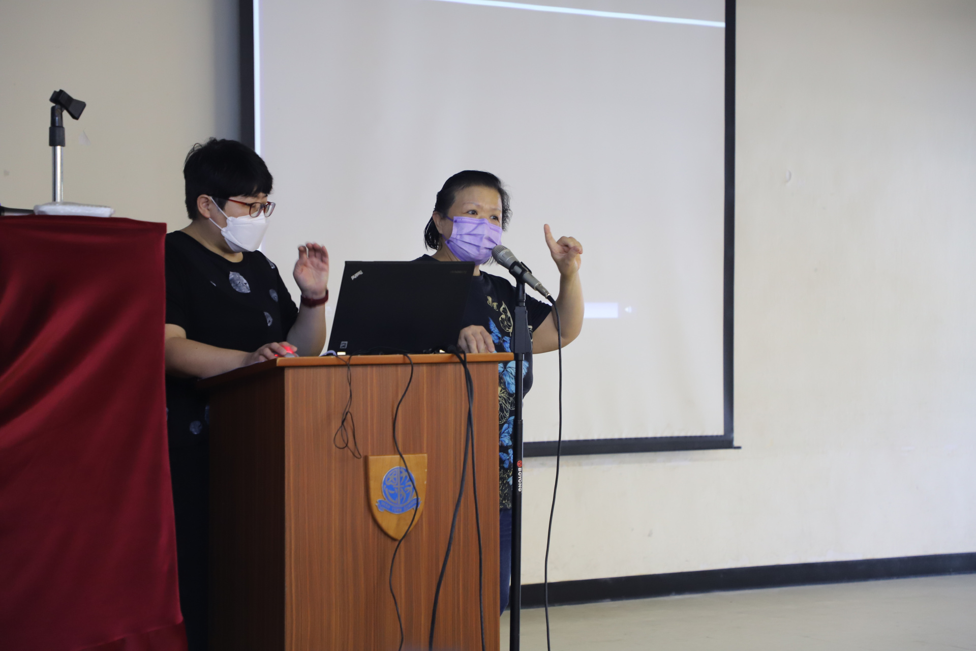 協恩中學附屬小學 - View PhotoAlbums